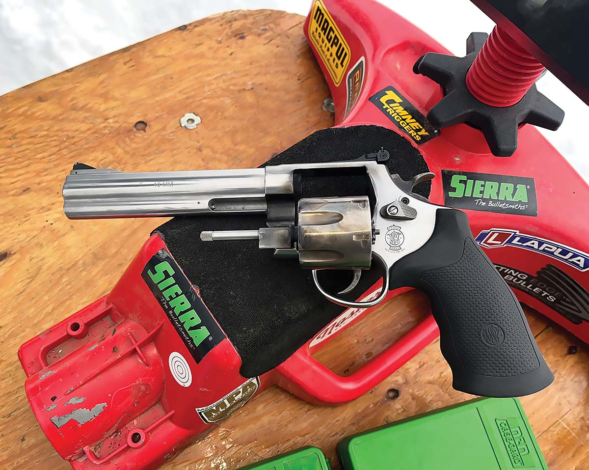 10mm Auto in a S&W Model 610 | Handloader Magazine